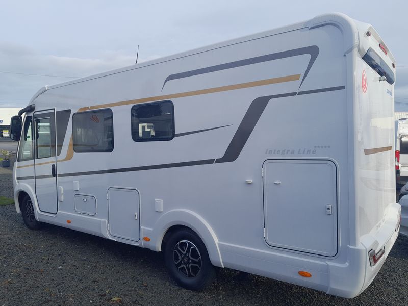 Camping car INTEGRAL EURAMOBIL INTEGRA LINE 695 LF Neuf - Libertium ...