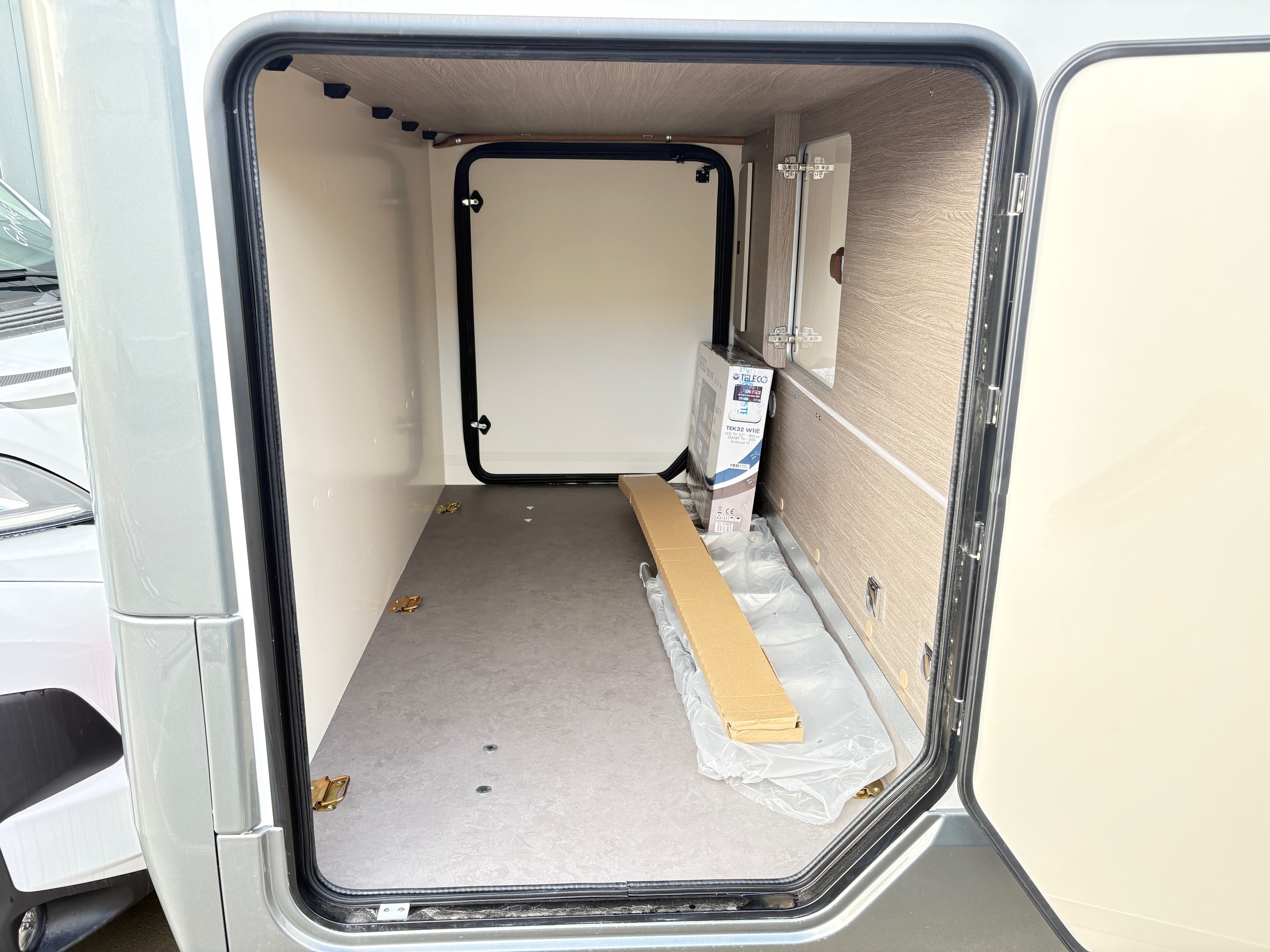 Camping car INTEGRAL Eden Camp H 745 GLG Neuf - Libertium Montpellier ...